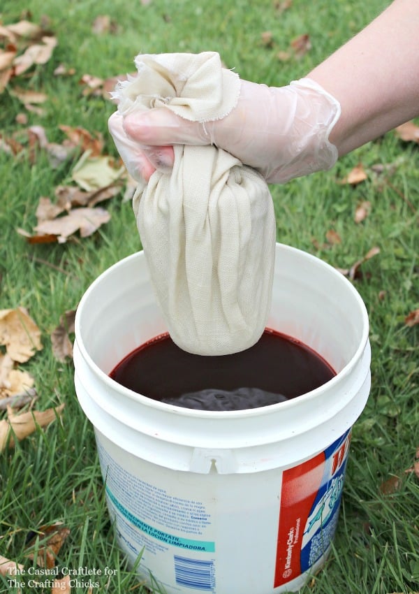 Wrap fabric around mason jar for dye